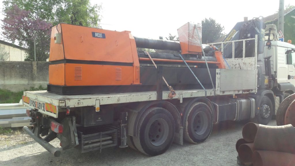 Transport machines outils TRANSFERT INDUSTRIEL France international