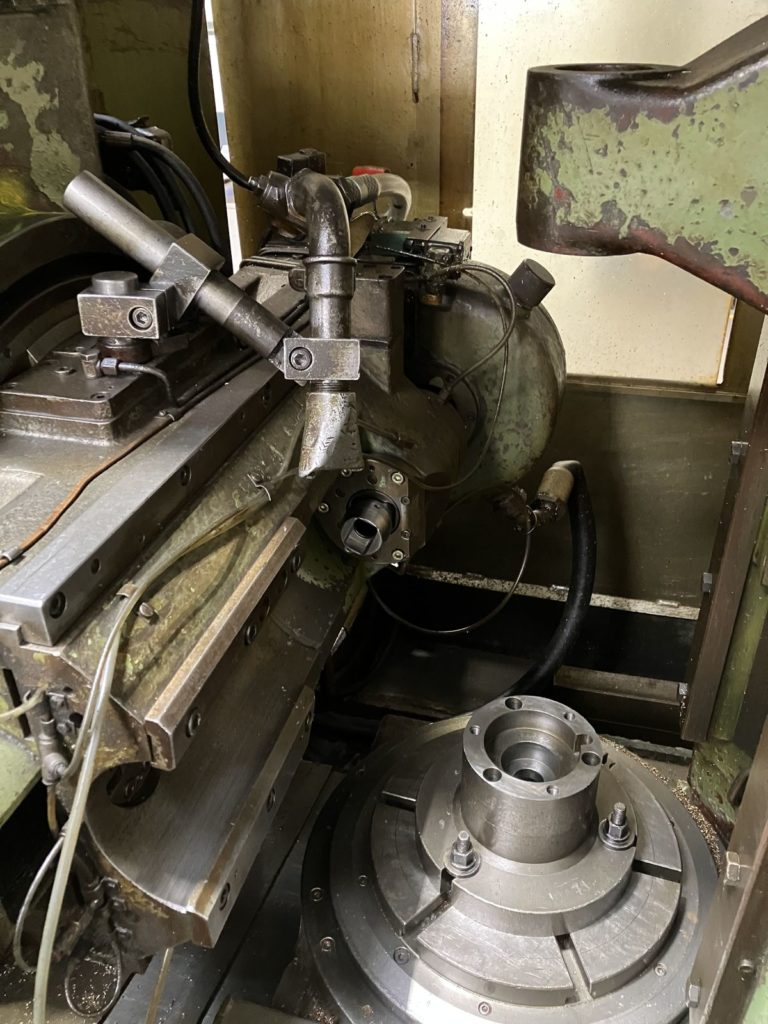 Tailleuse LIEBHERR Model 301 - SPMO, achat vente machines outils